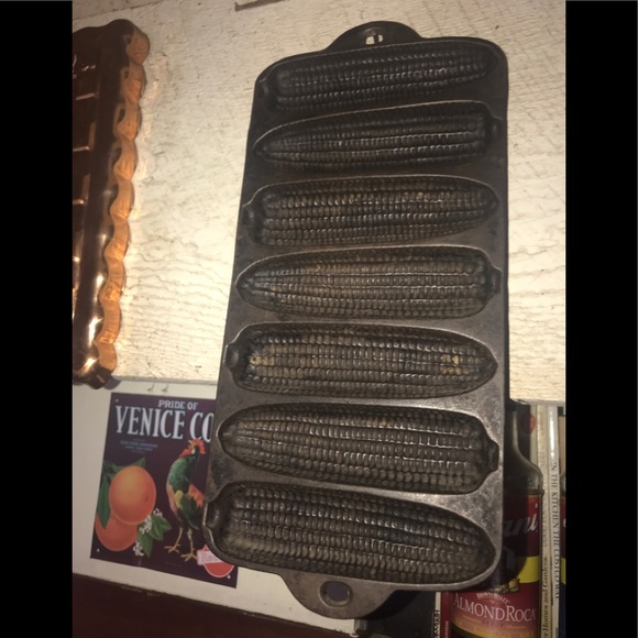 Kitchen | Antique Cast Iron Cornbread Pan | Poshmark